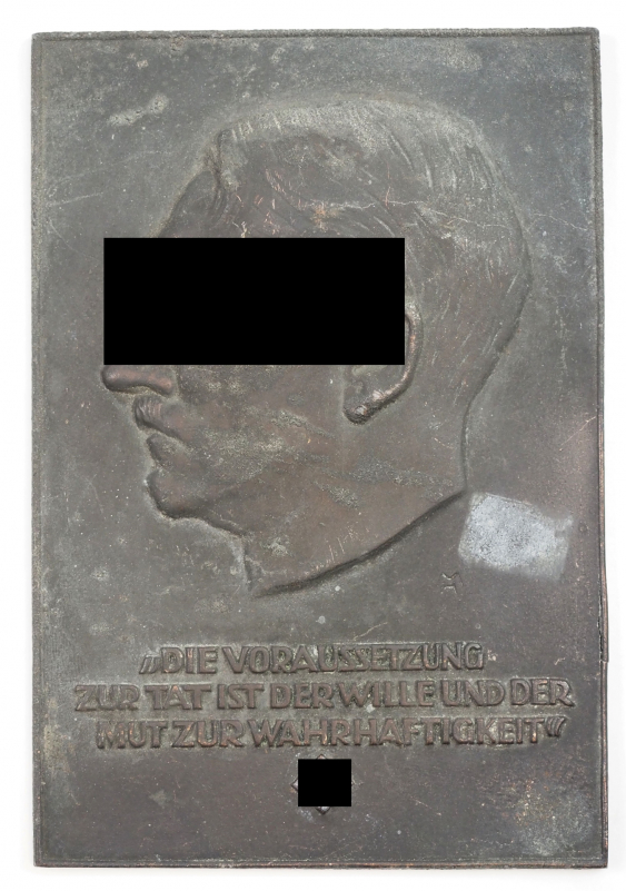 Adolf Hitler Plakette.
