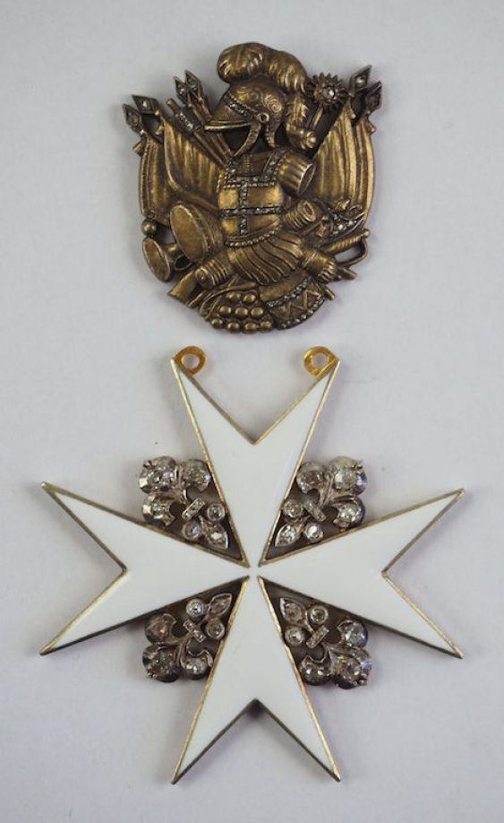 Vatican : Sovereign Maltese order of knights, the order's insignia with ...