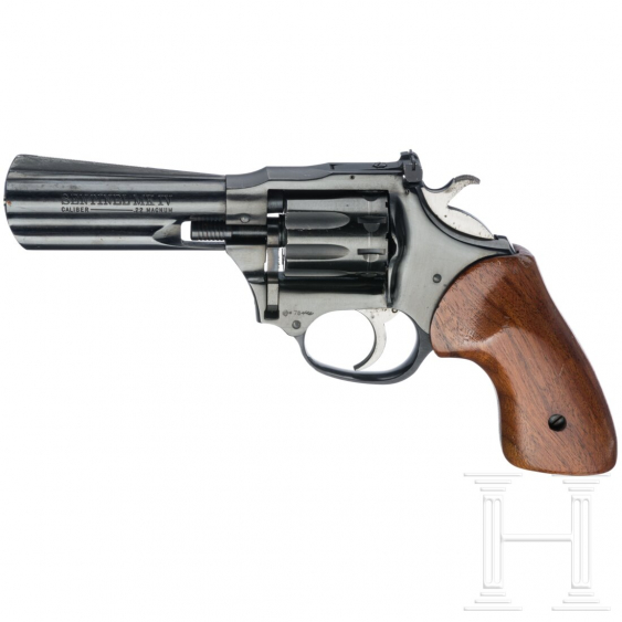 Revolver, High Standard Mod. Sentinel MK IV