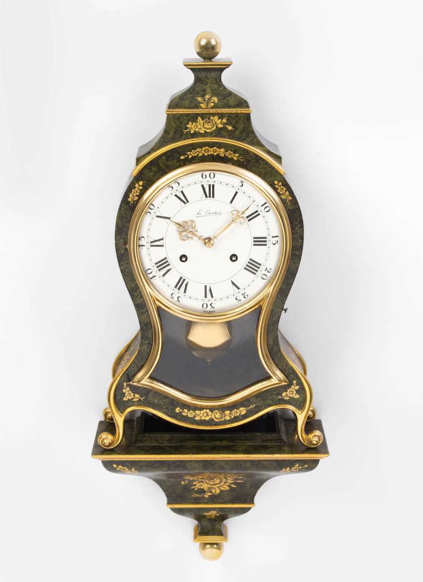 Neuchatel clocks Le Castel with Socket — buy at online auction at ...