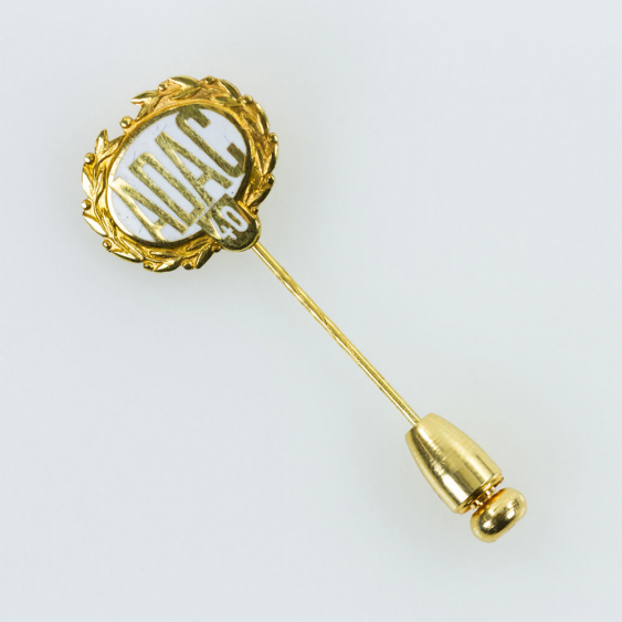 GOLD - ADAC Anstecknadel in Gold, gepunzt .585, für 40 Jahre, — Katalog ...