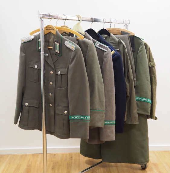 DDR: Uniform - 7 Exemplare.
