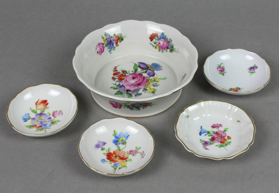 Potschappel Schale und 4 Schälchen — Katalog 111. Auktion - Kunst ...