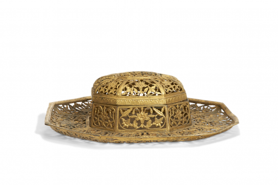 A GILT-COPPER LIDDED PANDAN BOX AND TRAY