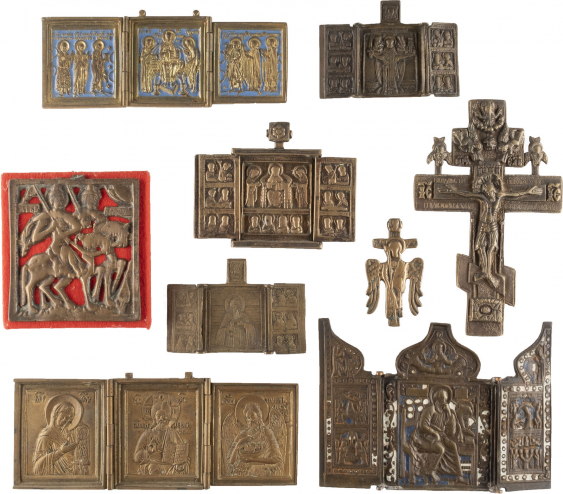 SECHS TRIPTYCHA, EIN KRUZIFIX UND ZWEI BRONZEIKONEN