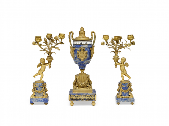 UN PENDULE AU CERCLES TOURNANT GARNITURE IN LAPISLAZZULI E BRONZO ...